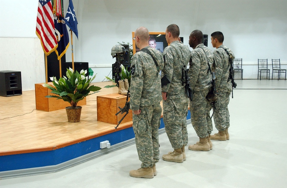 DVIDS - Images - Sergeant Gabriel DeRoo's memorial service [Image 27 of 33]