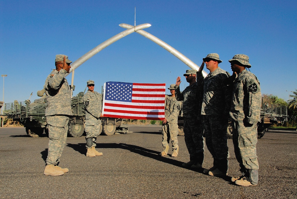 DVIDS - News - MND-B Soldiers renew commitment to Army DVIDS - News - MND-B Soldiers renew commitment to Army