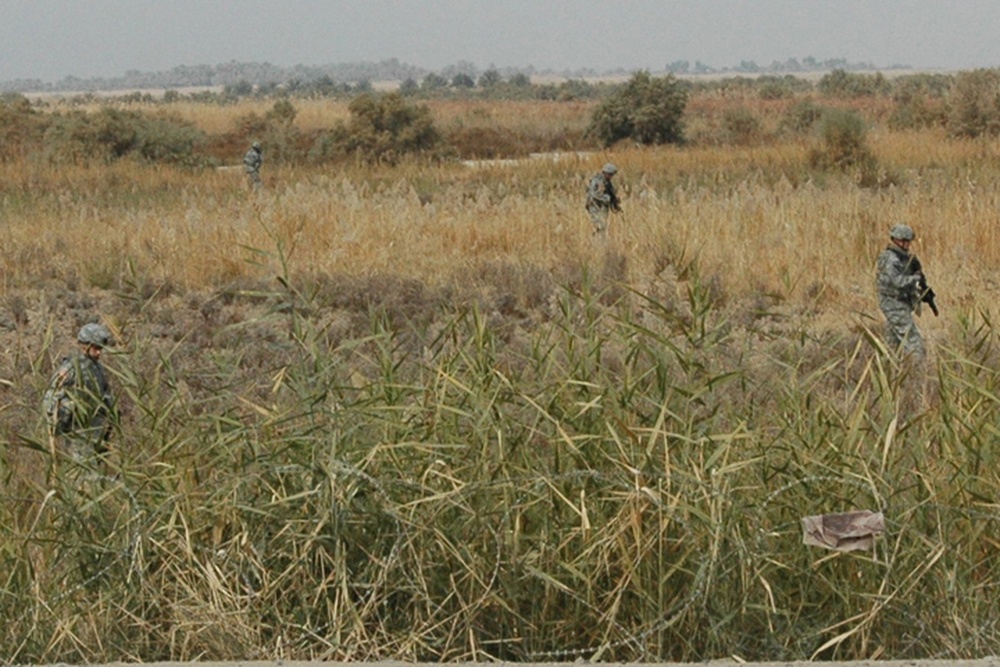 DVIDS - Images - Soldiers clear roads to Tarmiyah [Image 3 of 3]