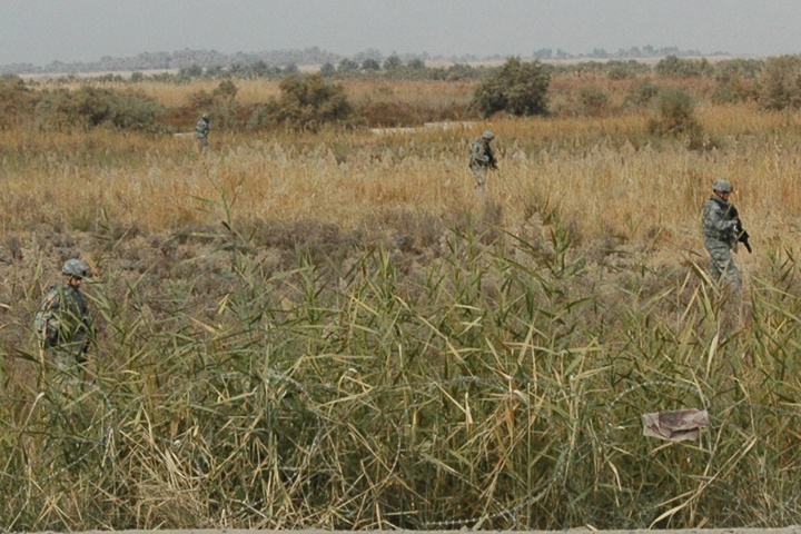 DVIDS - Images - Soldiers clear roads to Tarmiyah [Image 3 of 3]