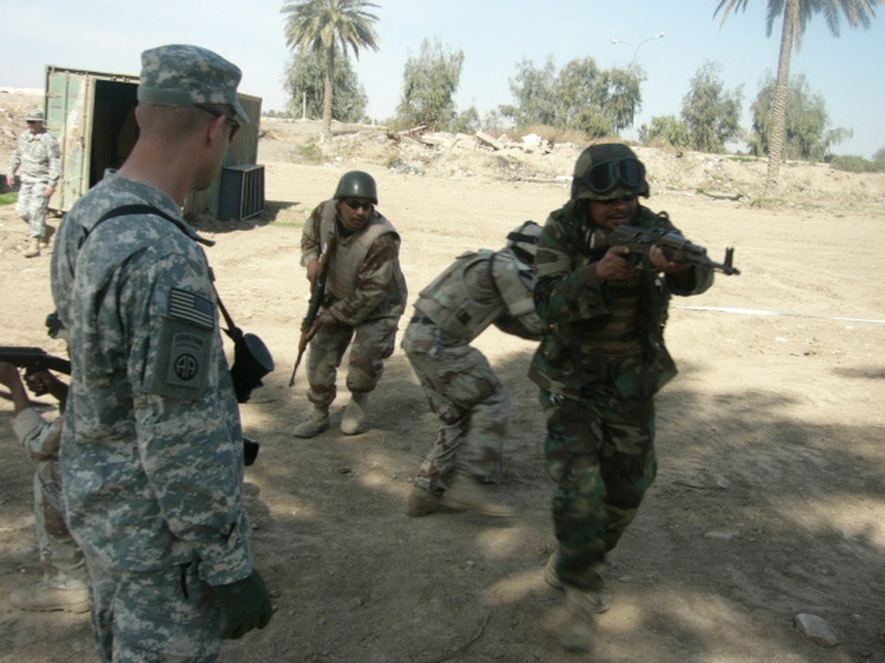DVIDS - News - 'Black Falcon' Paratroopers train Iraqi NCOs
