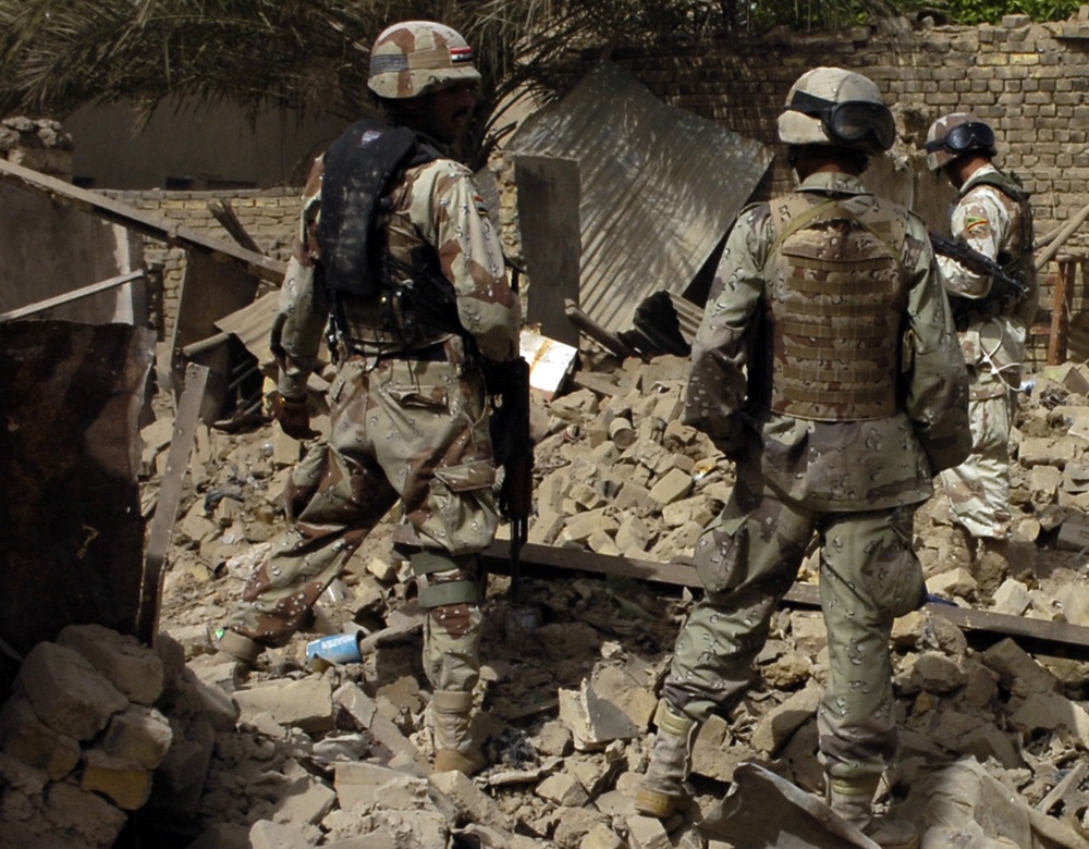 DVIDS - News - Humanitarian aid deliveries begin in Diwaniyah