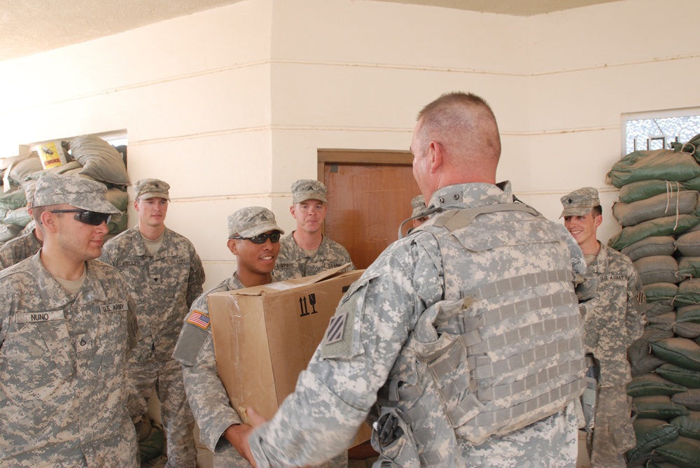 DVIDS - News - Community shows support to deployed Soldiers