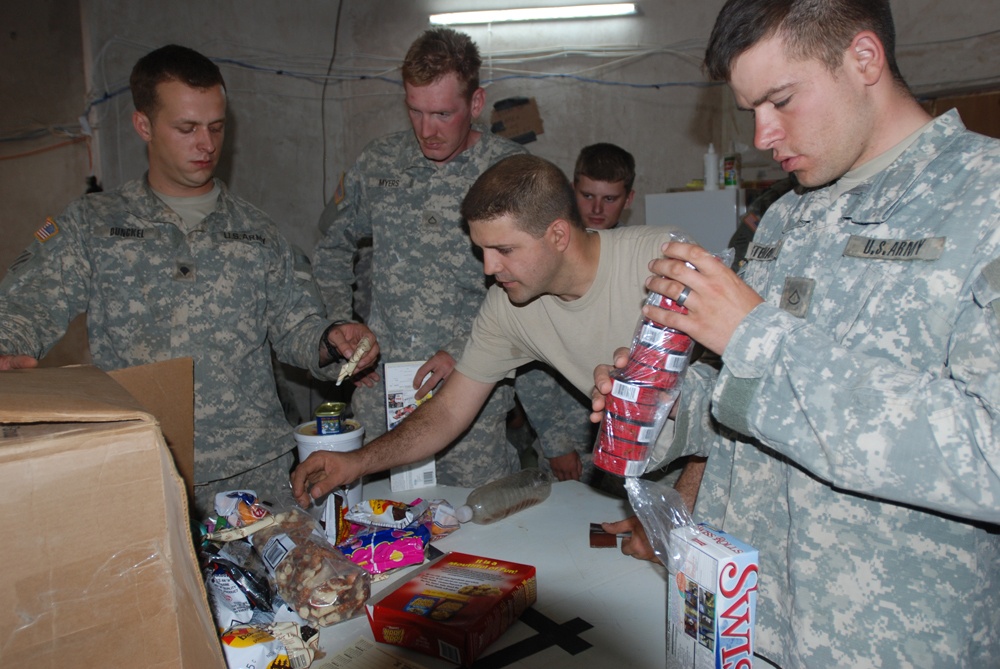 DVIDS - News - Community shows support to deployed Soldiers