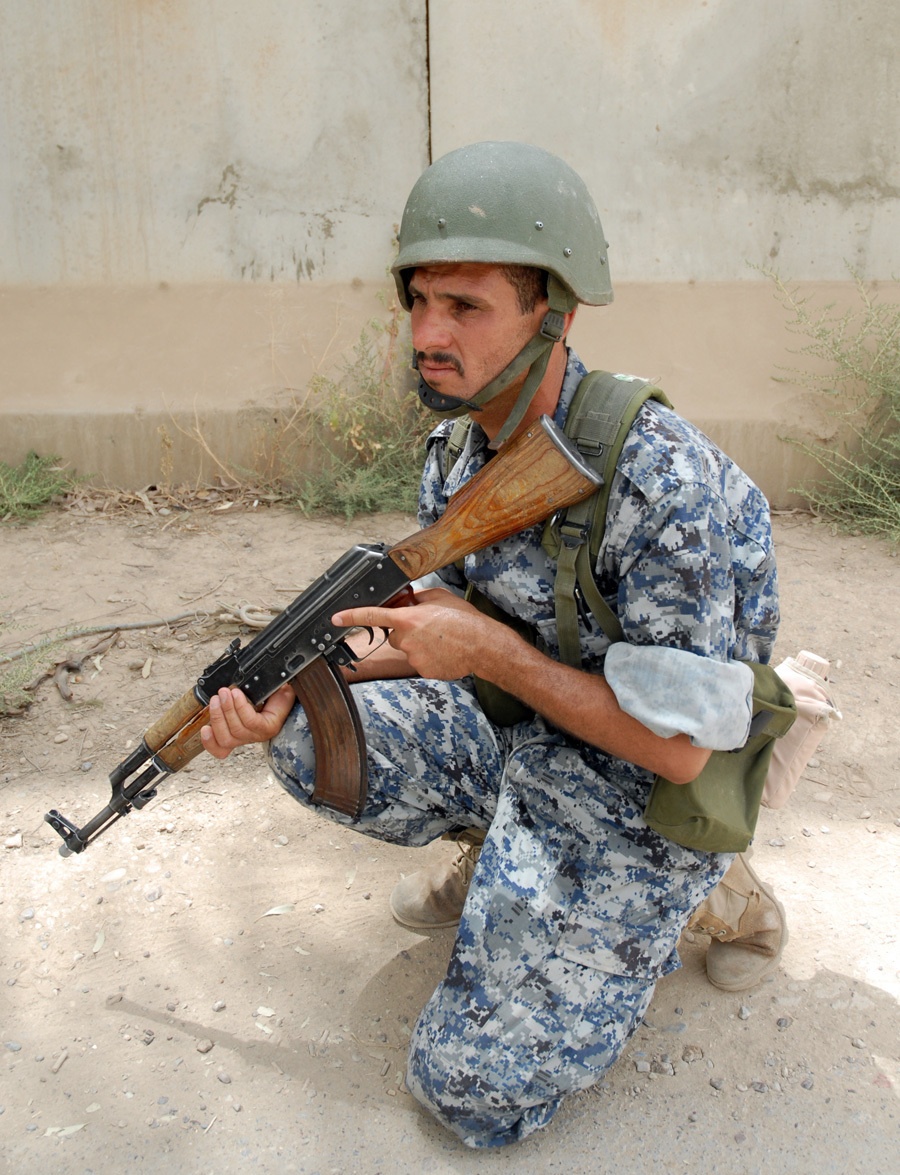 DVIDS - News - Iraqis training Iraqis Leadership course teaches Iraqi ...