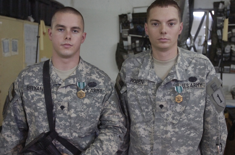 DVIDS - News - Raider Medics Recognized for Skill, Bravery Under Fire