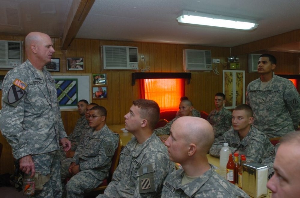 DVIDS - News - MNC-I Command Sgt. Maj. visits Forward Operating Base Hammer