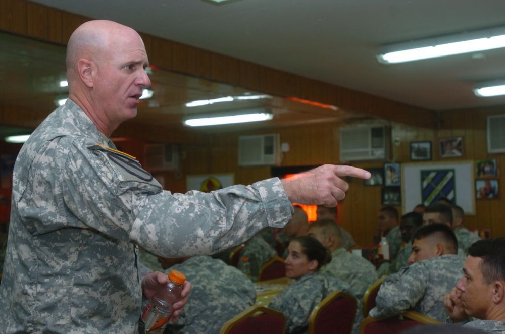 DVIDS - News - MNC-I Command Sgt. Maj. visits Forward Operating Base Hammer
