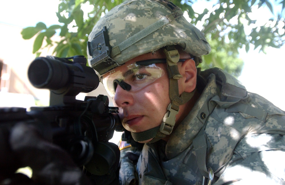 DVIDS - News - : Phoenix Soldier rises to occasion