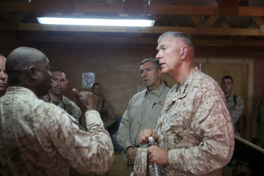DVIDS - Images - Gen. Conway Visit [Image 2 of 3]
