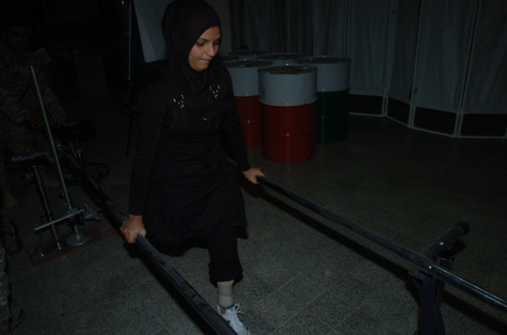 DVIDS - Images - Young girl fitted for prosthetic [Image 5 of 5]