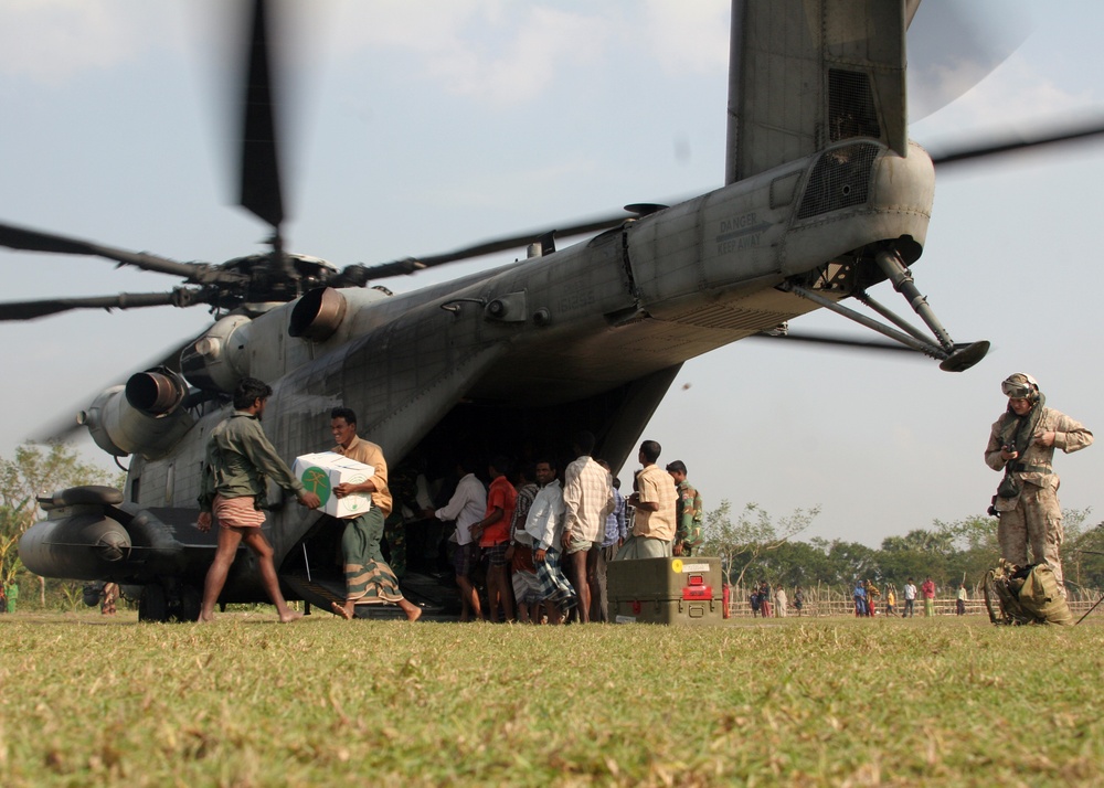 DVIDS - Images - Bangladesh Relief Effort [Image 3 of 7]