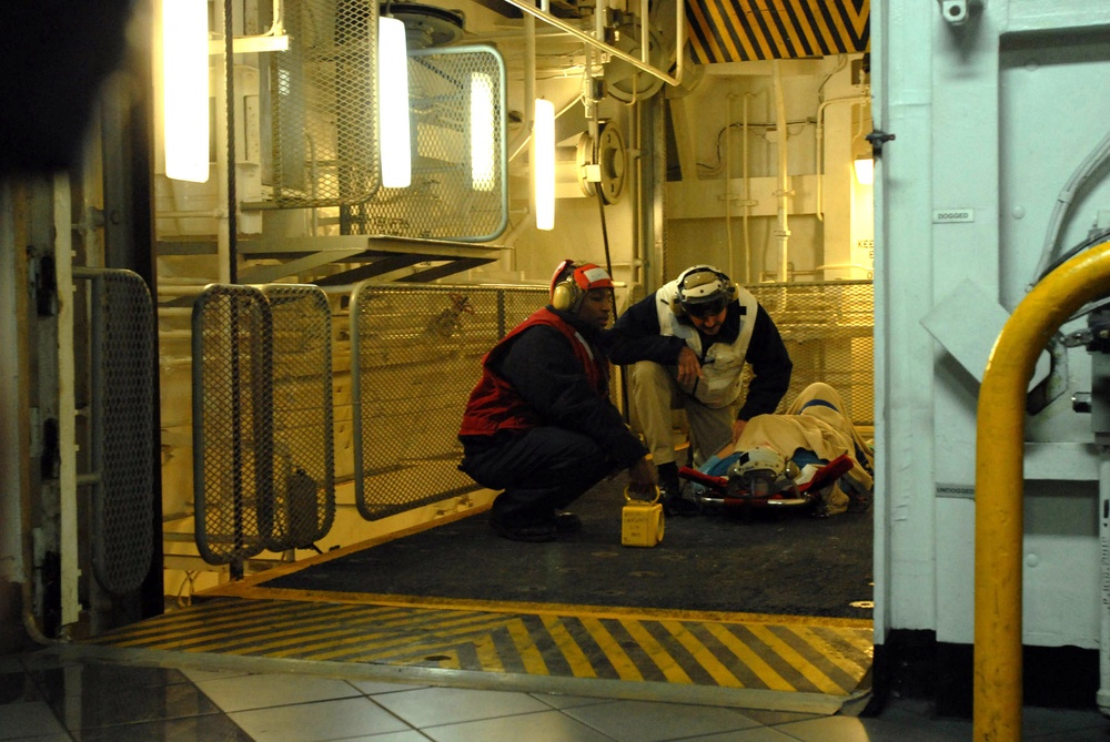 DVIDS - Images - USS Ronald Reagan Conducts Emergency Appendectomy to ...