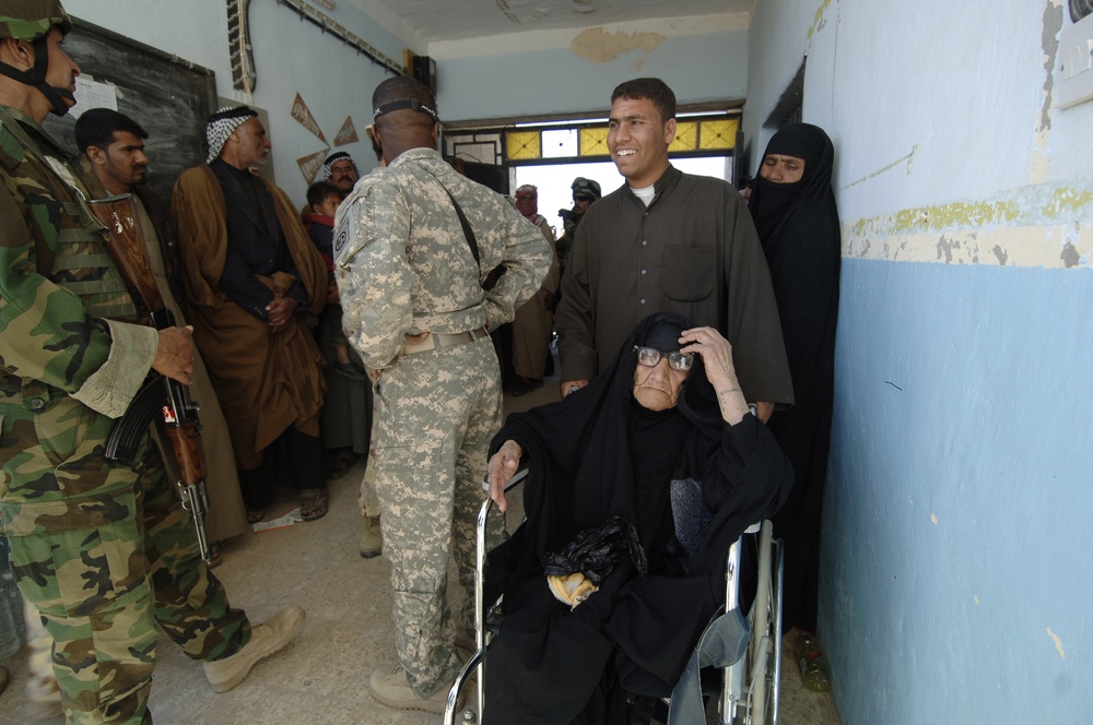 DVIDS - Images - Muthanna MEDCAP/VETCAP [Image 3 of 10]