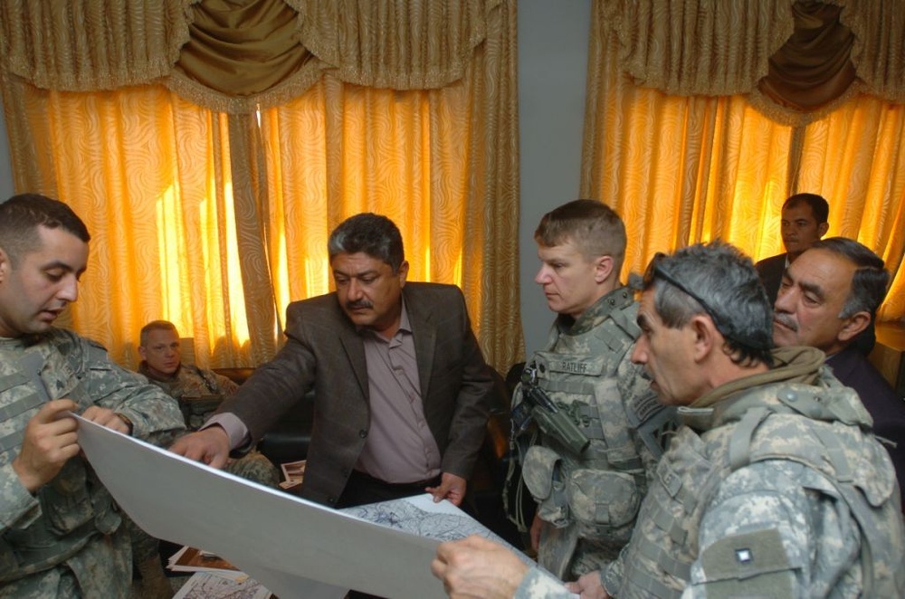 DVIDS - News - Iraqi director general of water resources visits Mada'in ...