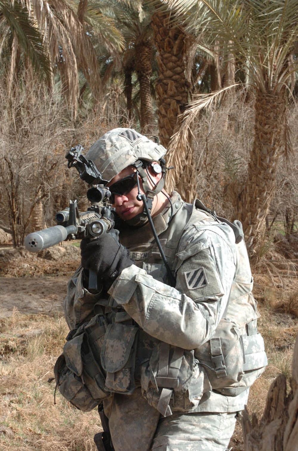 DVIDS - News - Soldiers follow insurgents' trail, secure city from harm
