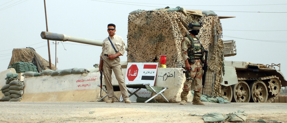 DVIDS - Images - Warrior Bde. Soldiers visit Iraqi checkpoints [Image 1 ...