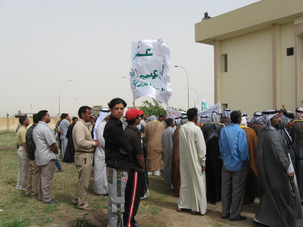 DVIDS - News - Iskandariyah holds peaceful demonstration