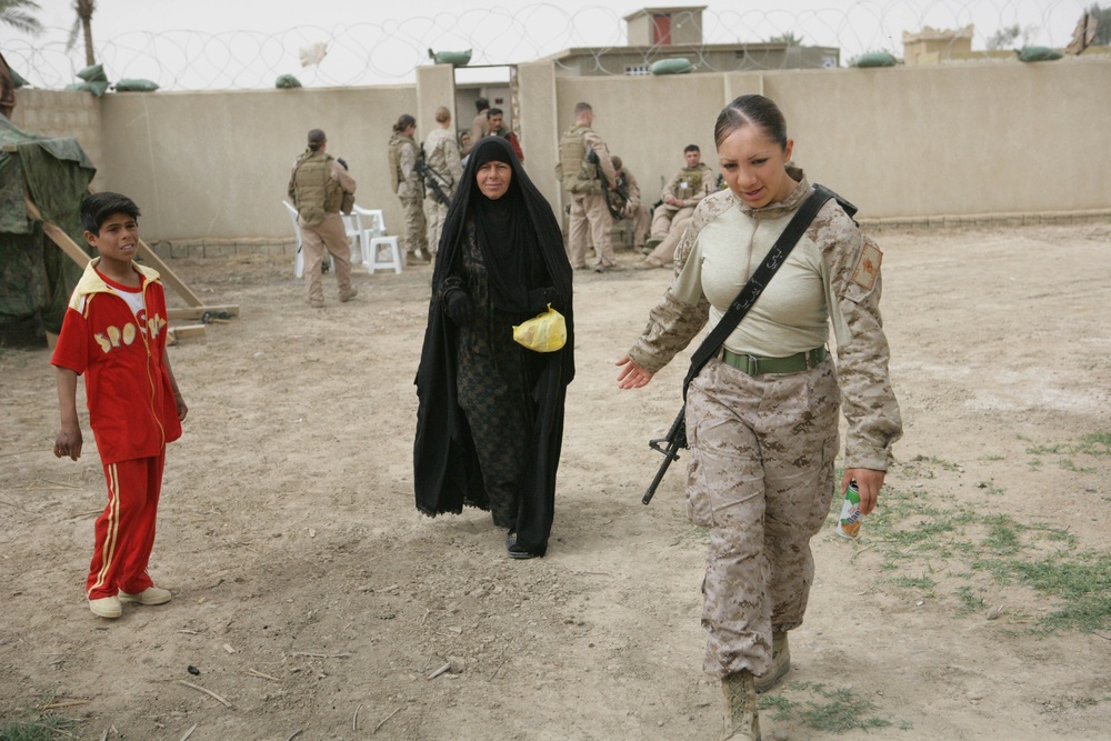 DVIDS - Images - I Marine Expeditionary Force Iraqi Women's Engagement ...
