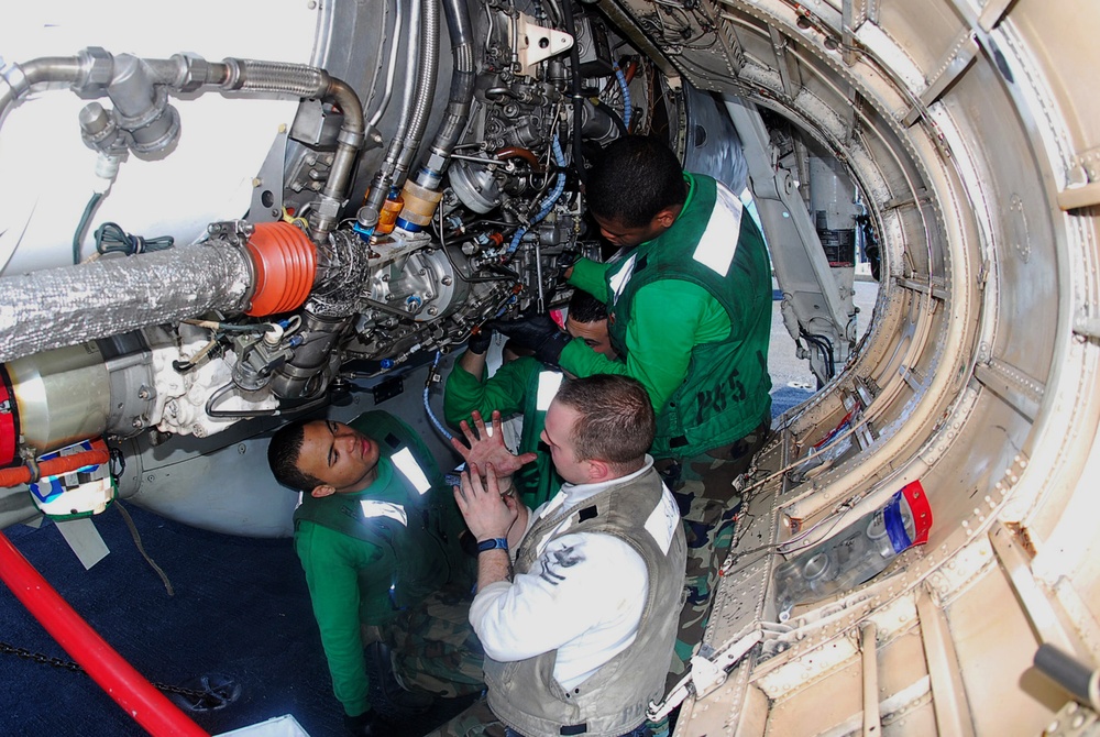 DVIDS - Images - Sailors repair engine of EA-6B Prowler