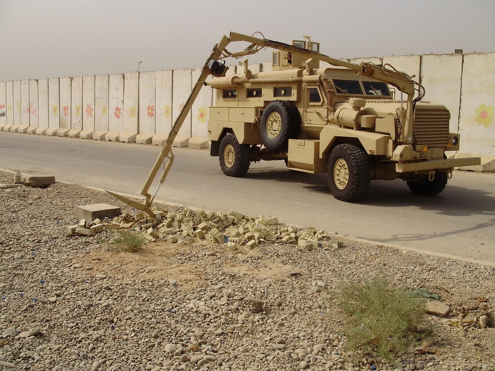 DVIDS - News - Iraqi engineers move three steps closer to independence