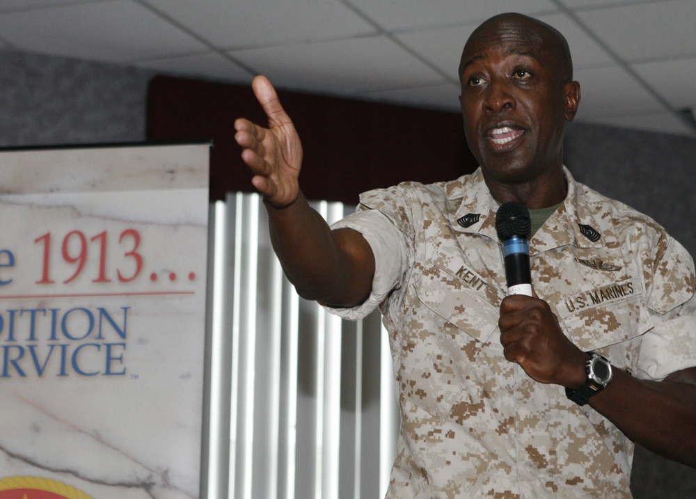 DVIDS - News - Top Enlisted 'Devil Dog' Visits Camp Lejeune