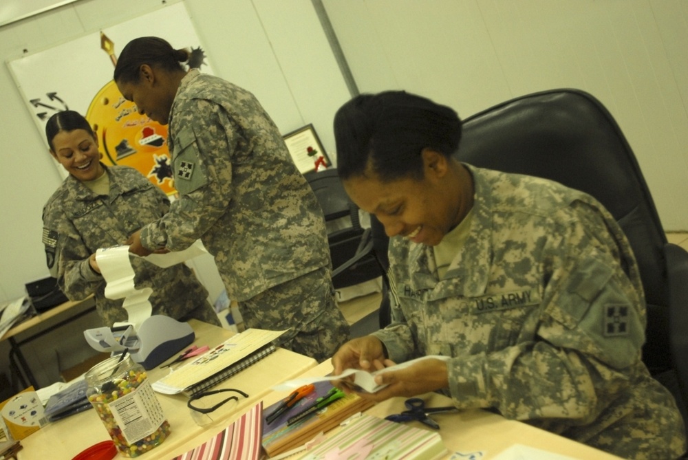 DVIDS - News - Soldiers make peace out of war through scripture, scrapbooks