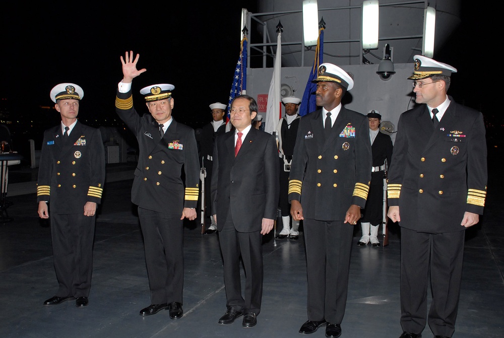 DVIDS - Images - Ceremony aboard USS Blue Ridge