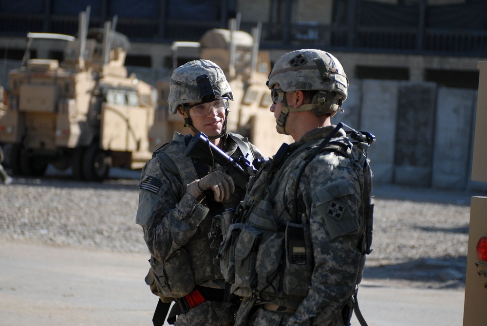 DVIDS - Images - Strikers host Multi-National Corps - Iraq leadership ...