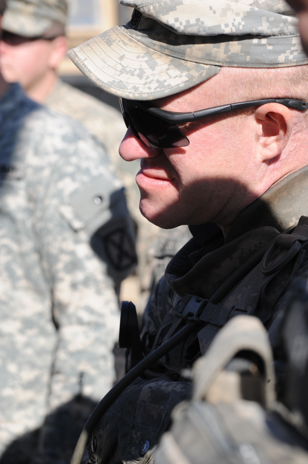 DVIDS - Images - Cordon and search in Baghdad [Image 10 of 43]