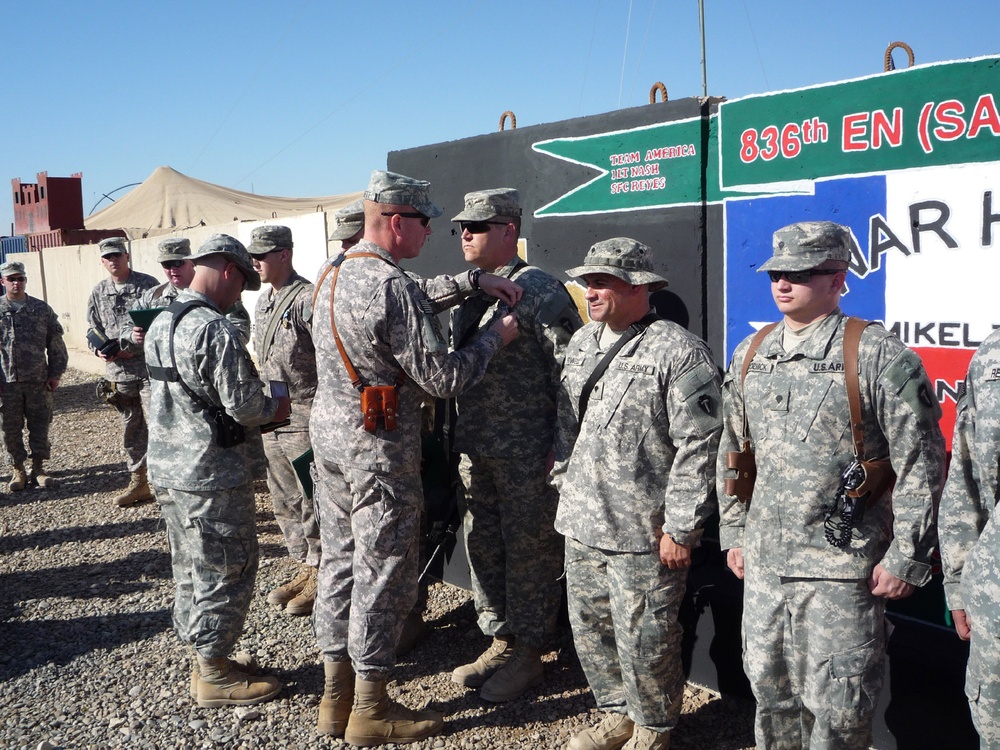 DVIDS - News - Medic treats Iraqi citizen on patrol