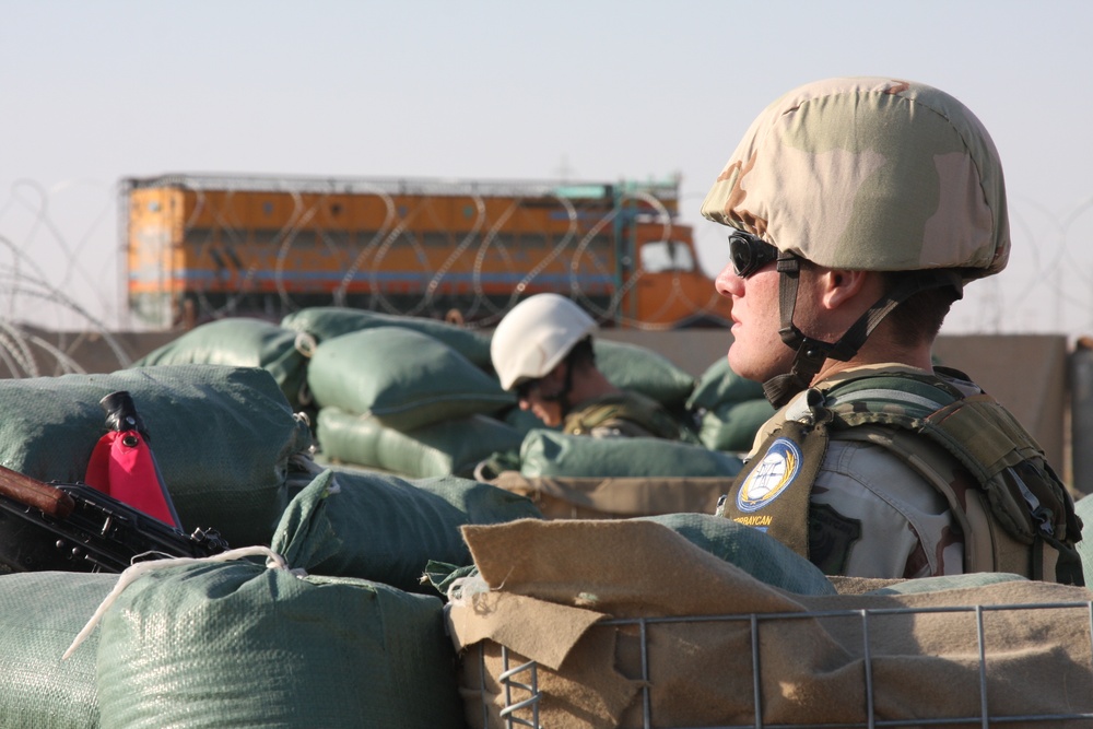 DVIDS - Images - Guarding the Haditha Dam [Image 2 of 6]