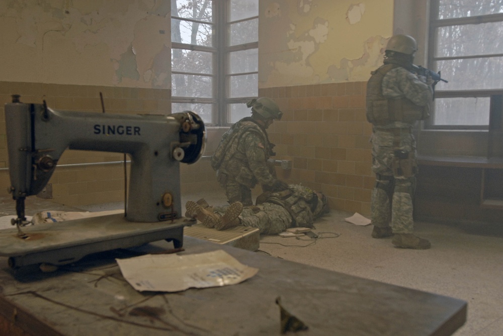 DVIDS - News - Special Forces Soldiers train support troops for combat