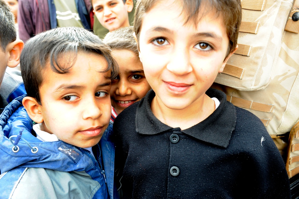DVIDS - Images - Iraqi children play in the streets of Basra [Image 4 ...
