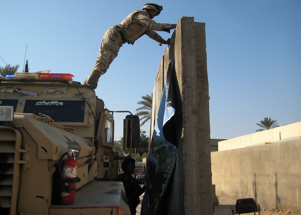 DVIDS - News - Iraqi security forces take lead in Mansour to ensure ...