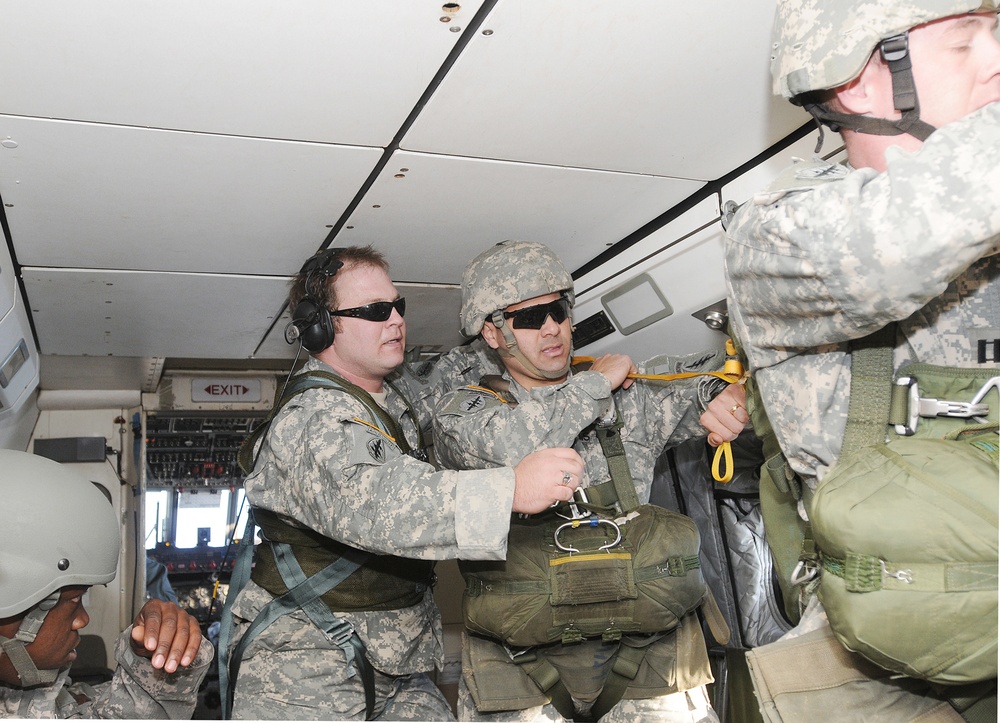 Dvids News Face Of Defense Amputee Soldier Completes Jumpmaster Course