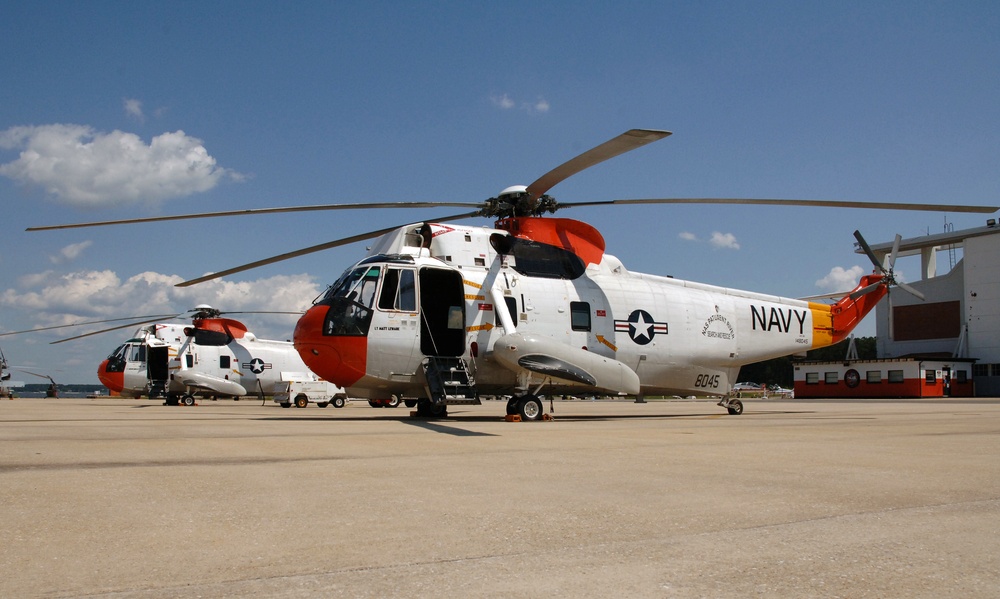 DVIDS - Images - Navy UH-3H Sea King Helicopters