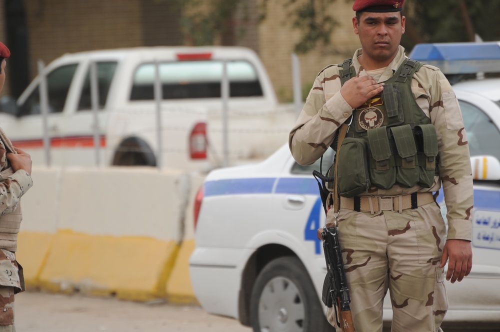 DVIDS - Images - Weapons turn-in in Baghdad [Image 4 of 20]