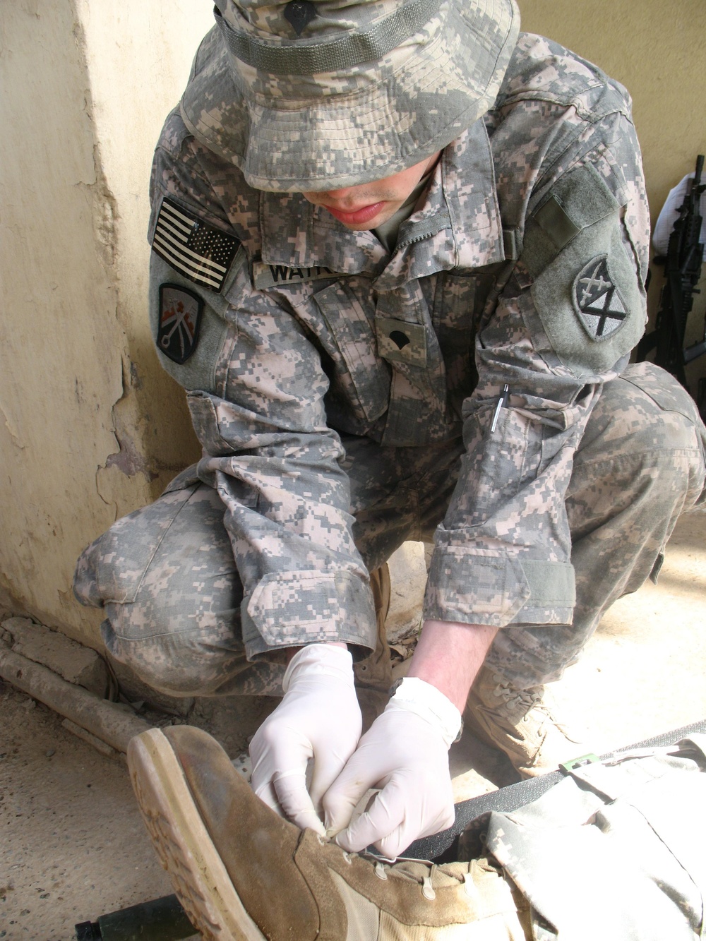 DVIDS - News - Maintenance Soldiers learn to 'CLEAR' casualties