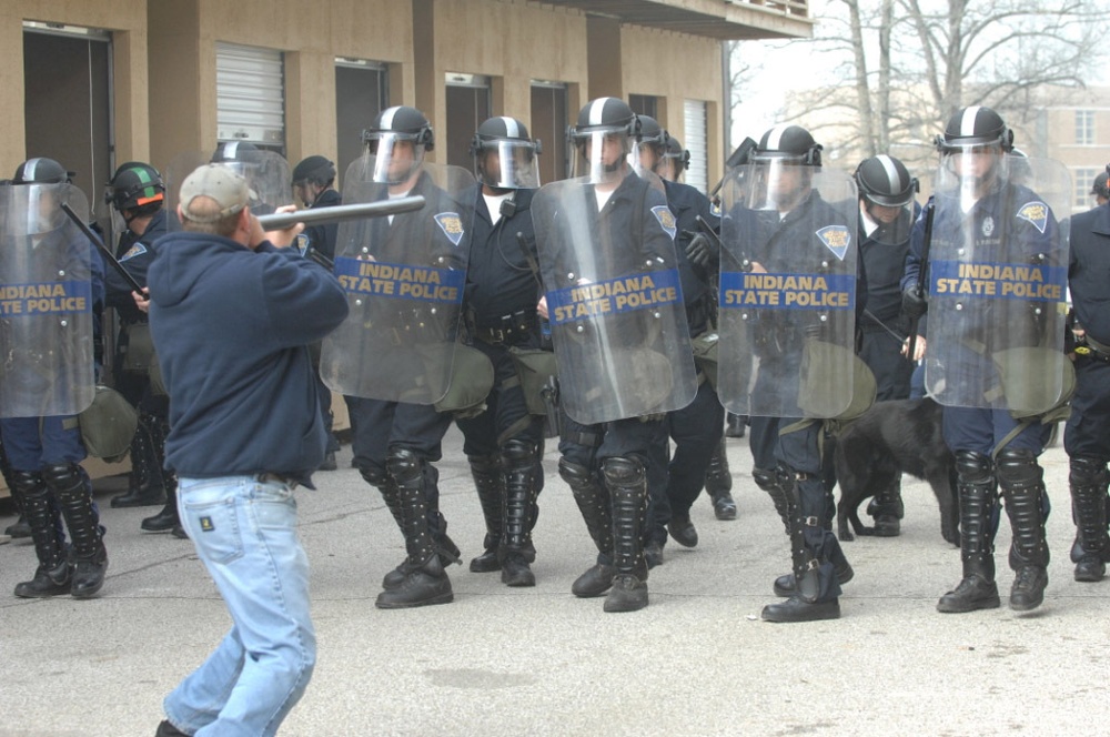 DVIDS - News - State Police train at National Guard site