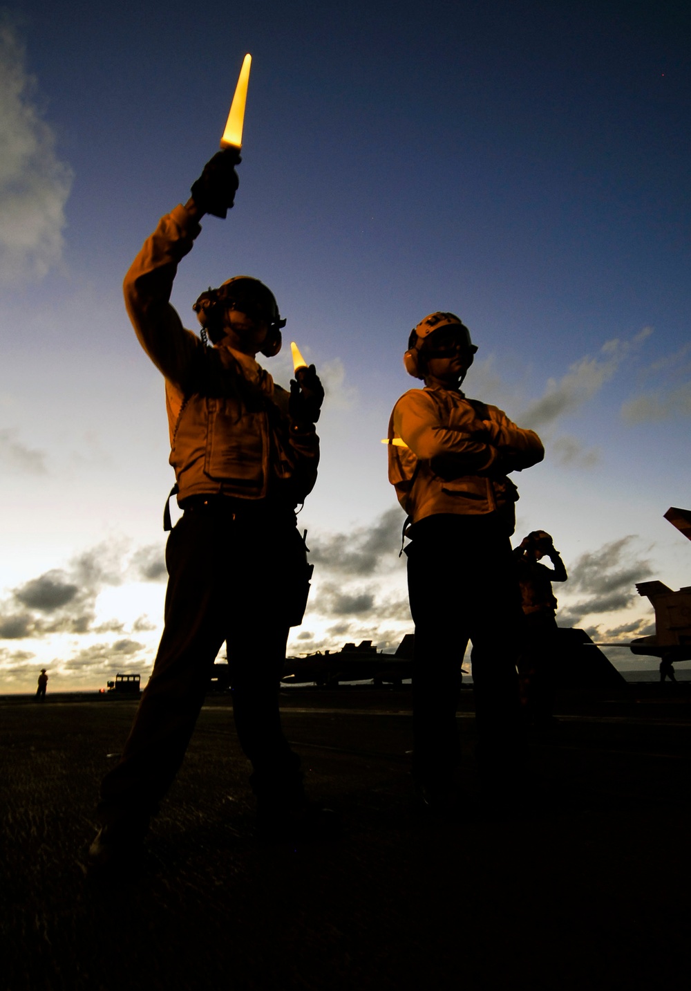 DVIDS - Images - Night flight operations [Image 2 of 5]