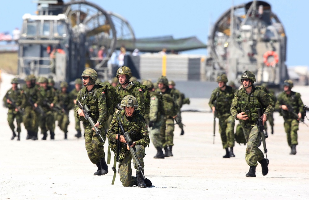 DVIDS - Images - Unitas Gold Amphibious Assault Exercise [Image 3 of 10]