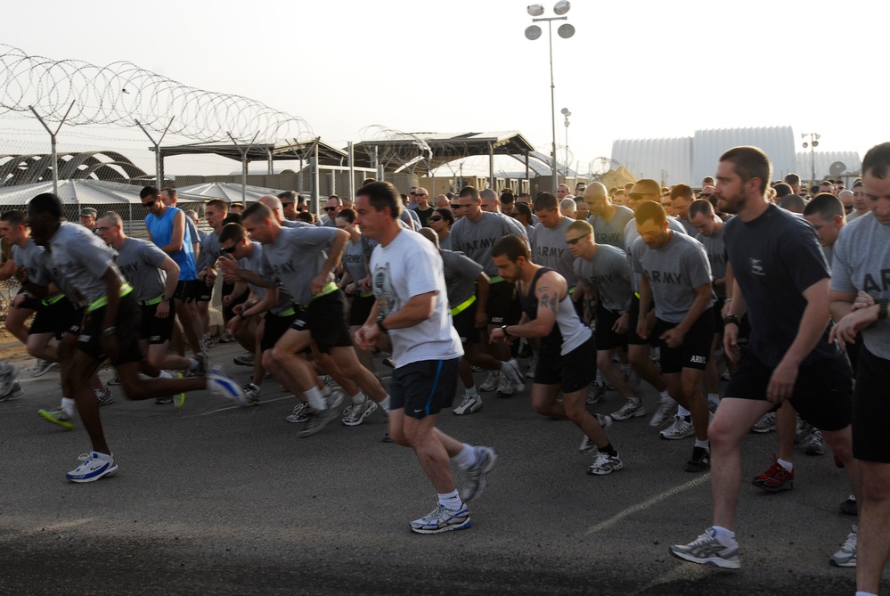 DVIDS - News - Multi-National Division-South Soldiers compete in Father ...