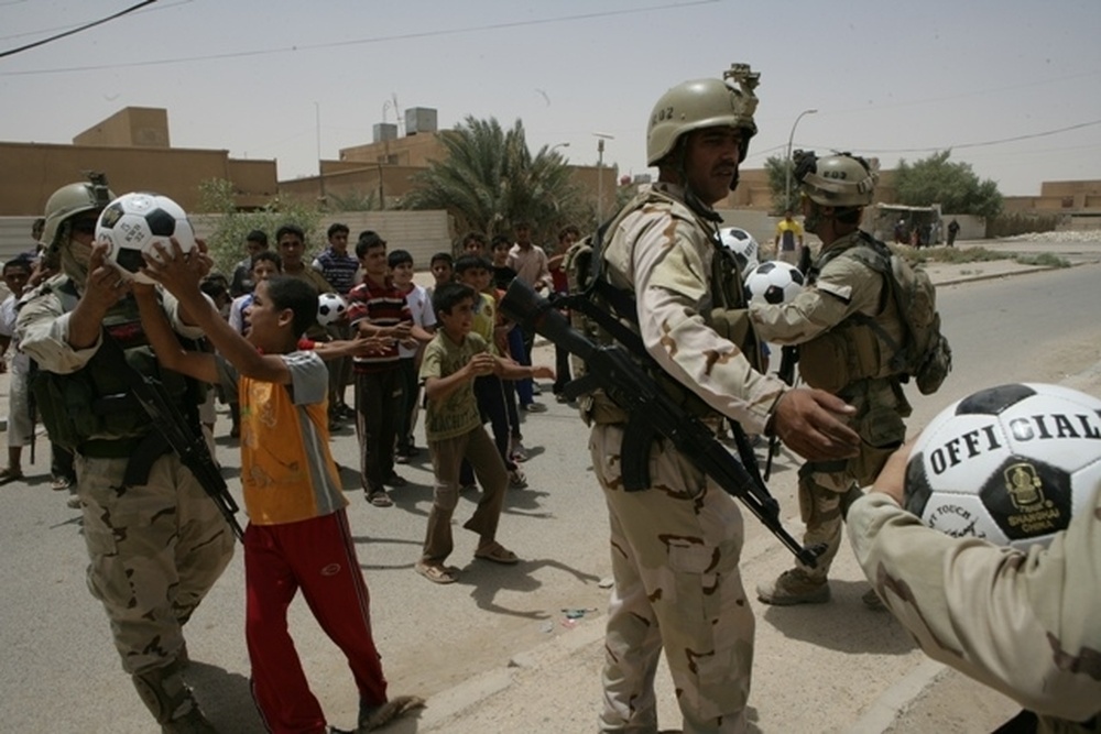 DVIDS - News - Iraqi Security Forces give back to Anbar citizens