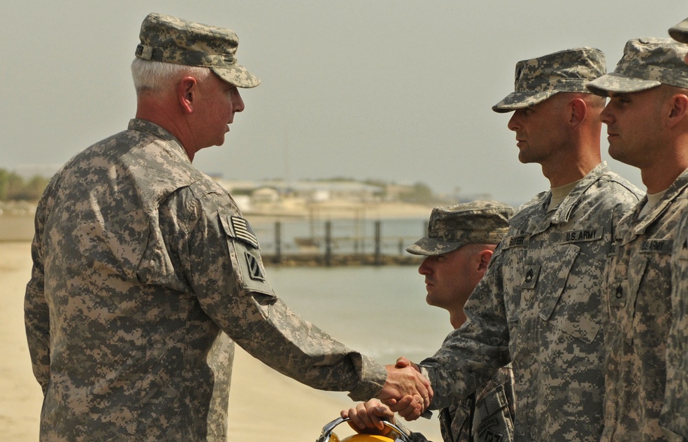 DVIDS - News - 86th Engineer Dive Team commander receives Coastal ...
