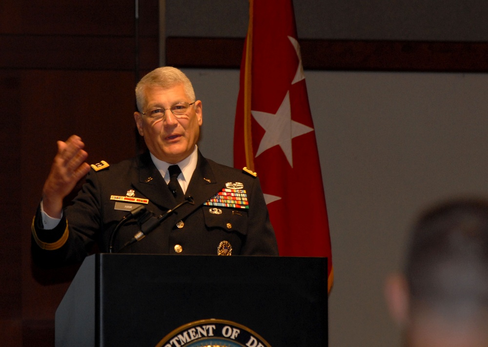 DVIDS - News - Pledge of Support From First Lady Begins Family Conference