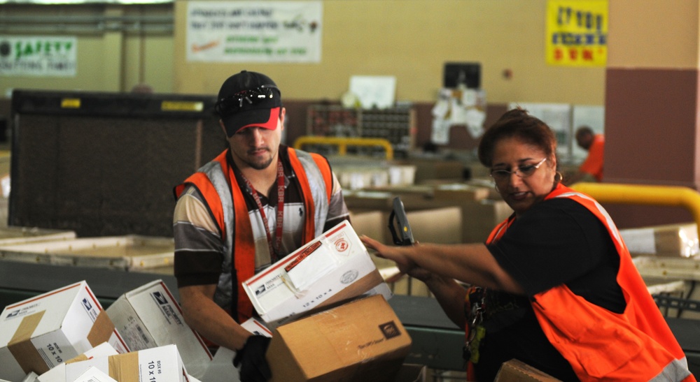DVIDS - News - Mail Handlers work hard to keep morale up