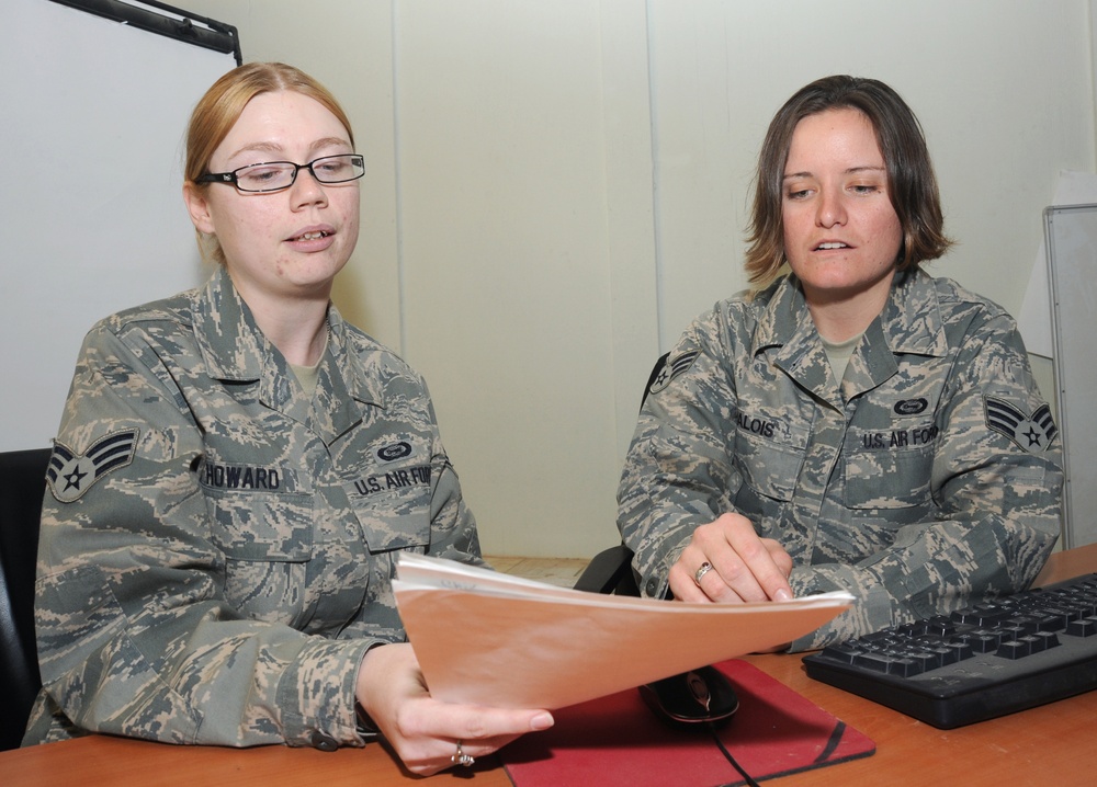 DVIDS - News - Airmen show their intelligence