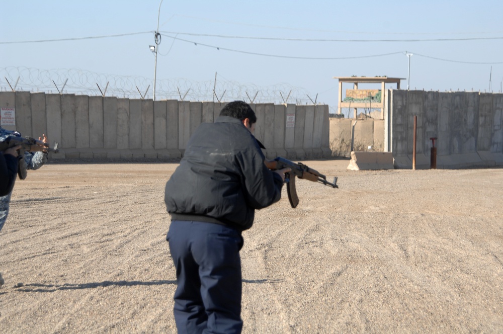 DVIDS - Images - Iraqi police practice at Taji Law Enforcement Academy ...