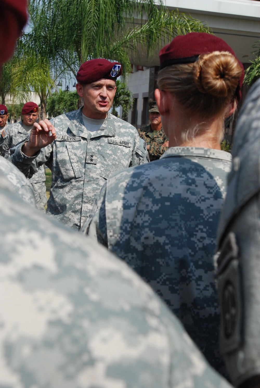 DVIDS - Images - 2BT, Red Falcons Reenlistment With Maj. Gen. Allyn ...